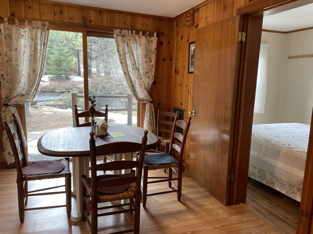 Metolius River Lodges - Camp Sherman, Oregon