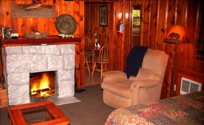 Metolius River Lodges - Camp Sherman, Oregon